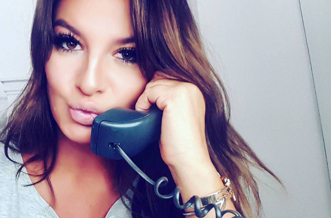 Contact – Dora Pandora